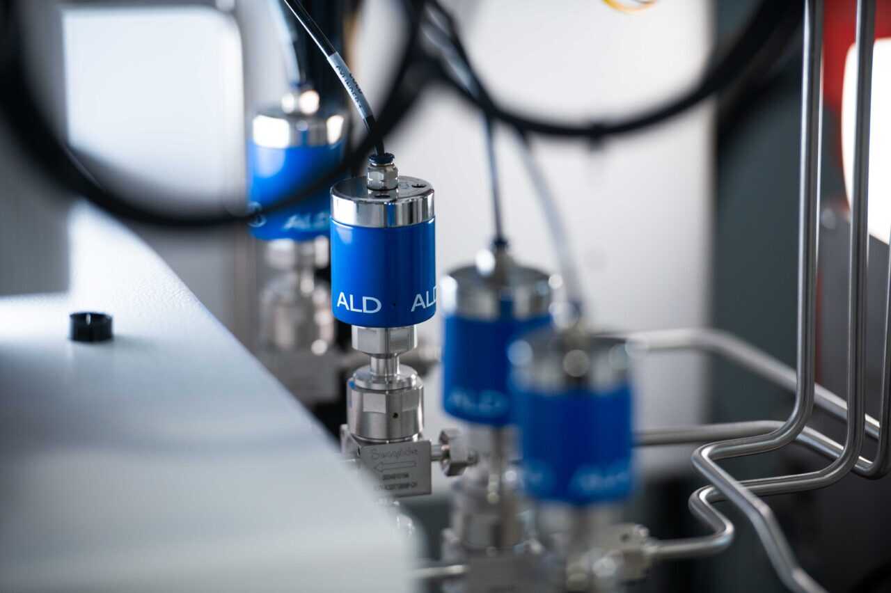 ALD ONE - Angstrom Engineering Atomic Layer Deposition System